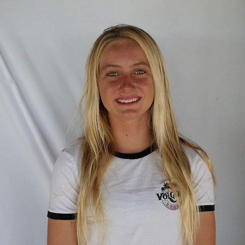 Sierra Kerr - Surf - Ambassador - Volcom – Volcom España